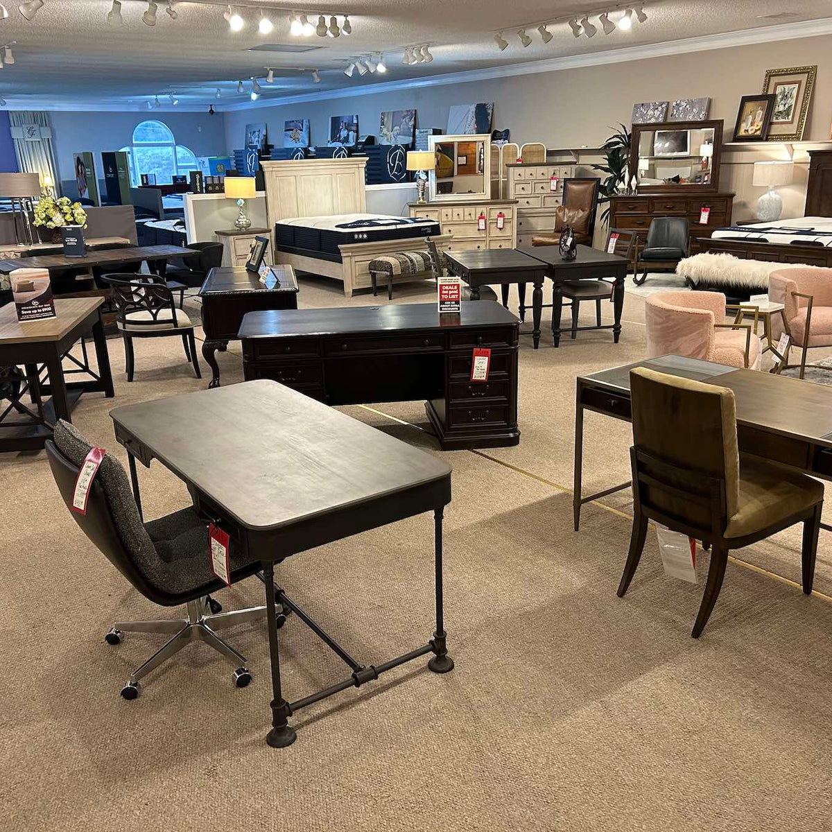 Desks – Chuck's Furniture